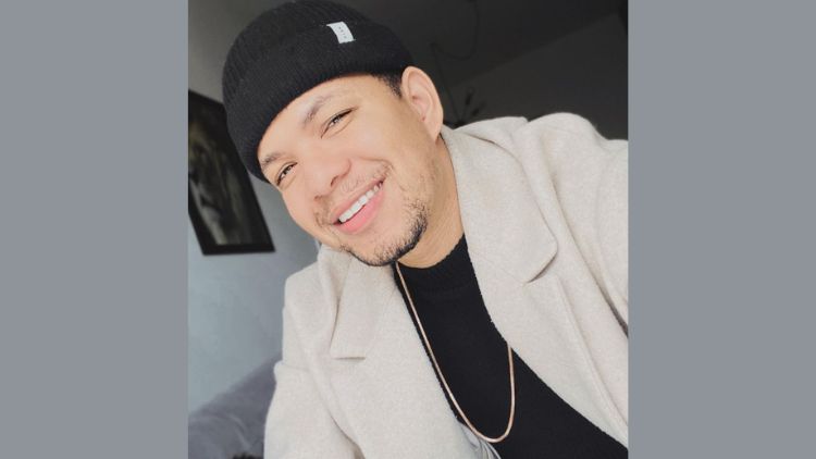 30-Year-Old Gospel Singer Dies While Performing On Stage