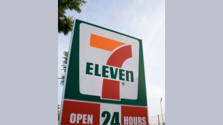 Over 2,000 Popular Stores Are Shutting Their Doors Across the Country